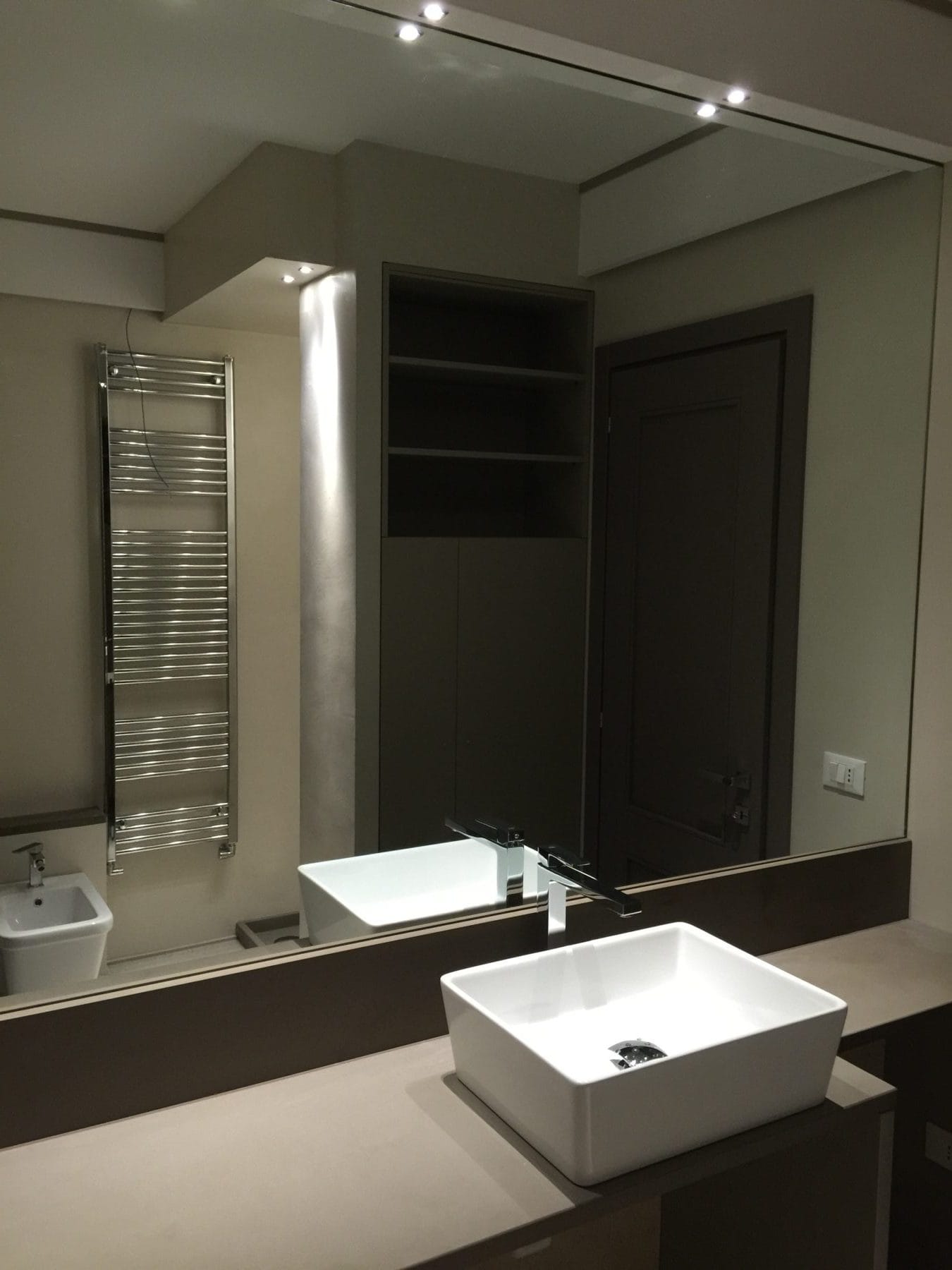 mobile bagno moderno lavandino soprapiano | archinterni